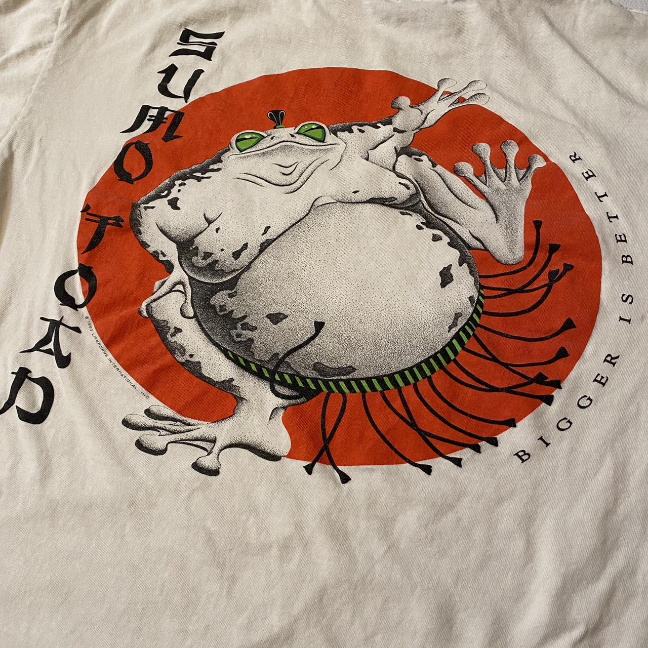 Vintage White Sumo Toad frog tee 22.5 x 26 Fits like... | Depop