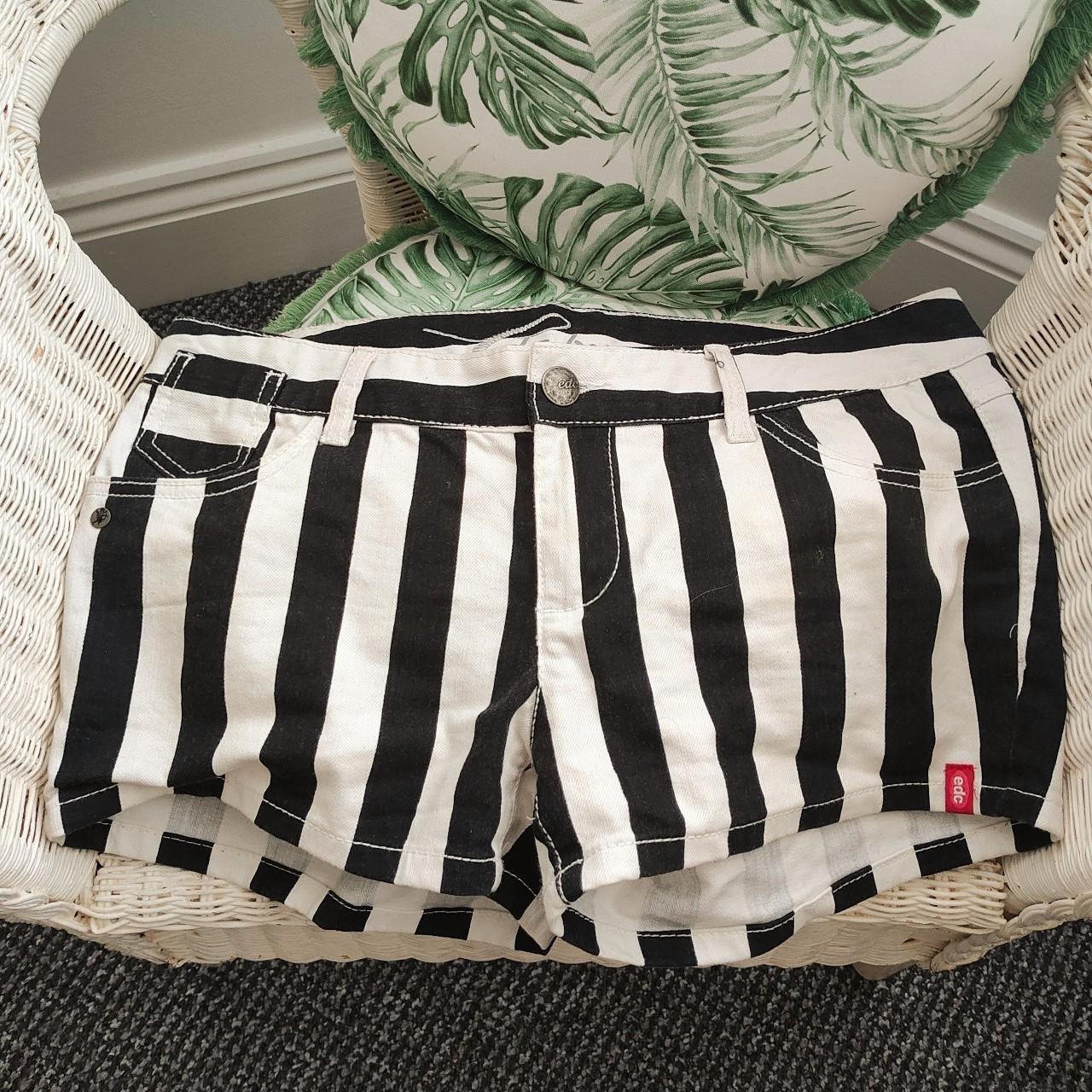 Black and White Vertical Striped Shorts 🏖️ Size... - Depop