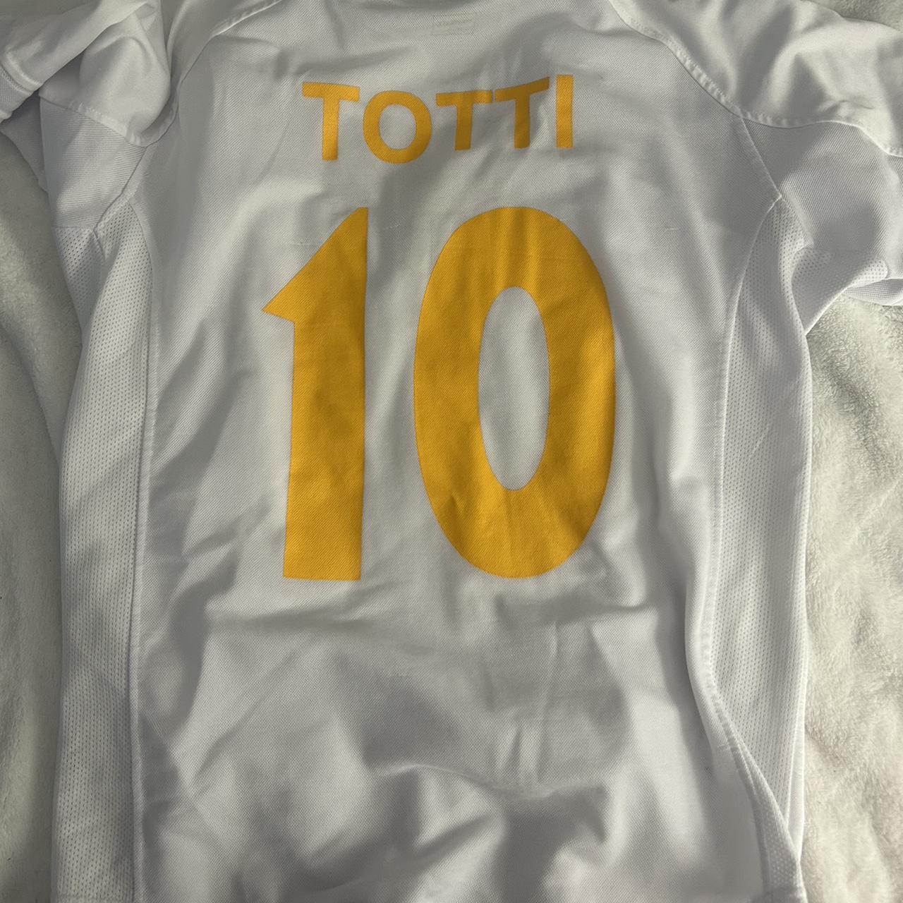 TOTTI FOOTBALL SOCCER JERSEY MENS ITALIA 10 WHITE... - Depop