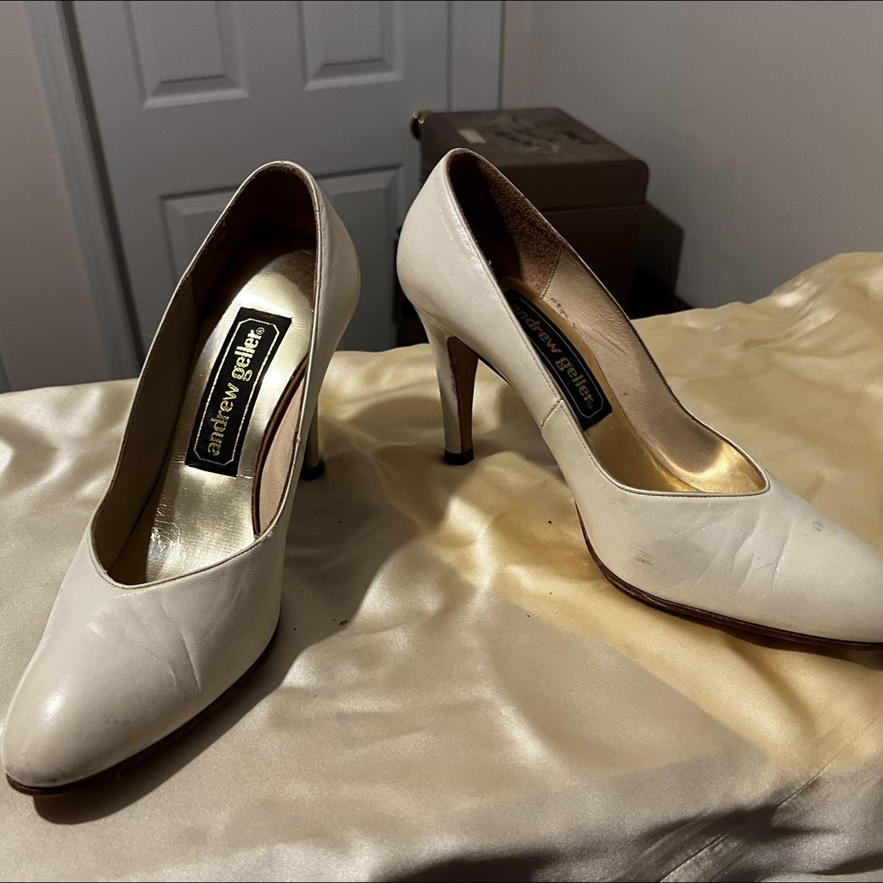 Women's Cream Courts | Depop