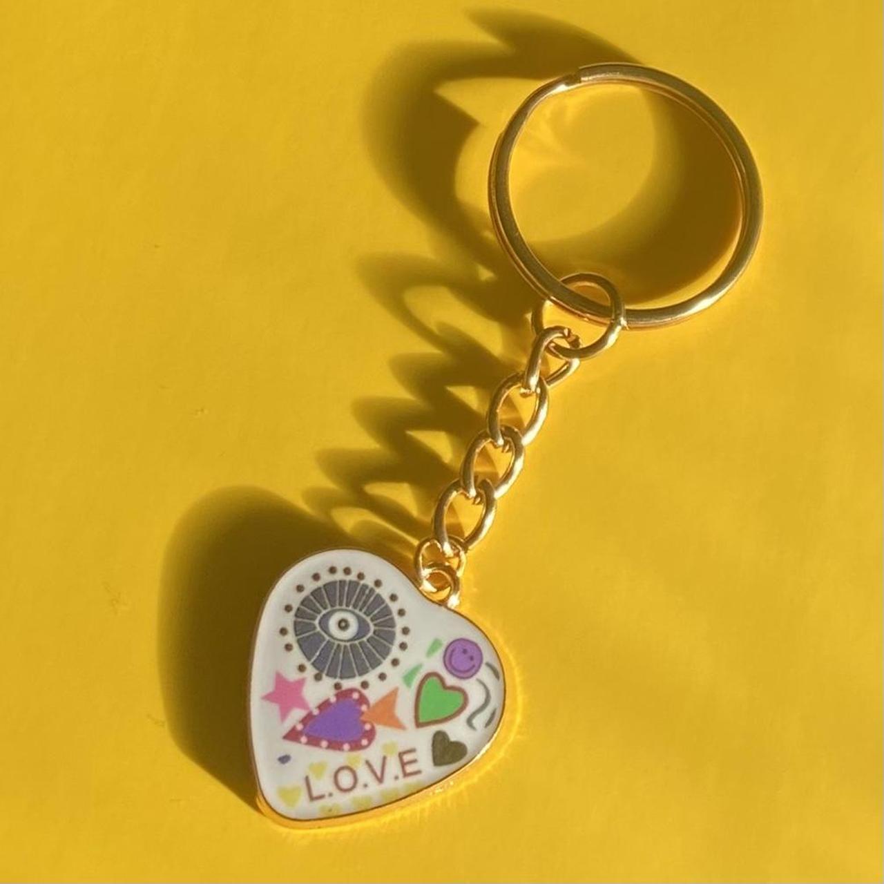 Gold plated funky heart keyring / keychain... - Depop