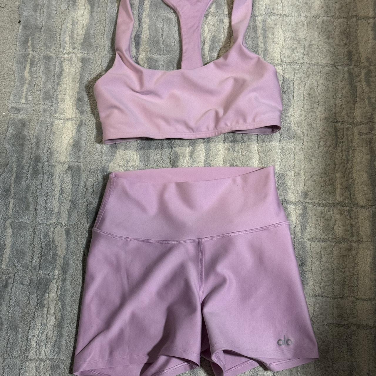 SOLD OUT alo set💓 size xs in both #alo #aloyoga - Depop