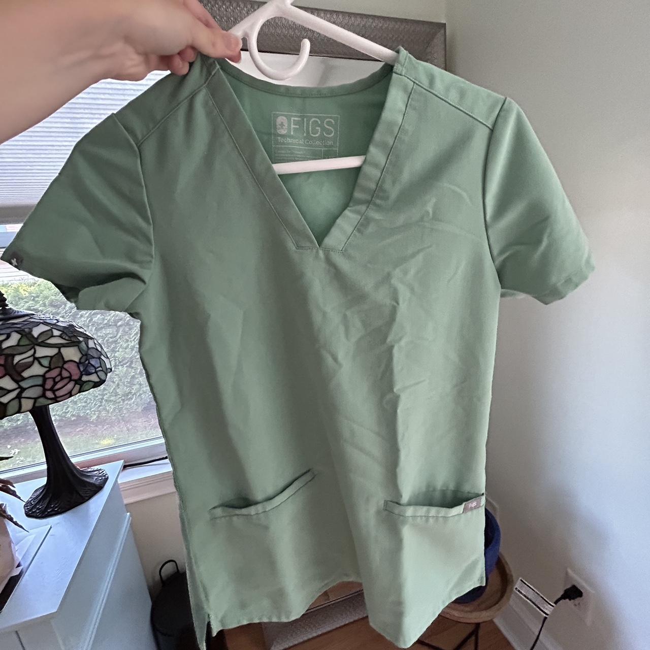 Please read for sizing! Figs scrubs! Top size is xxs... - Depop