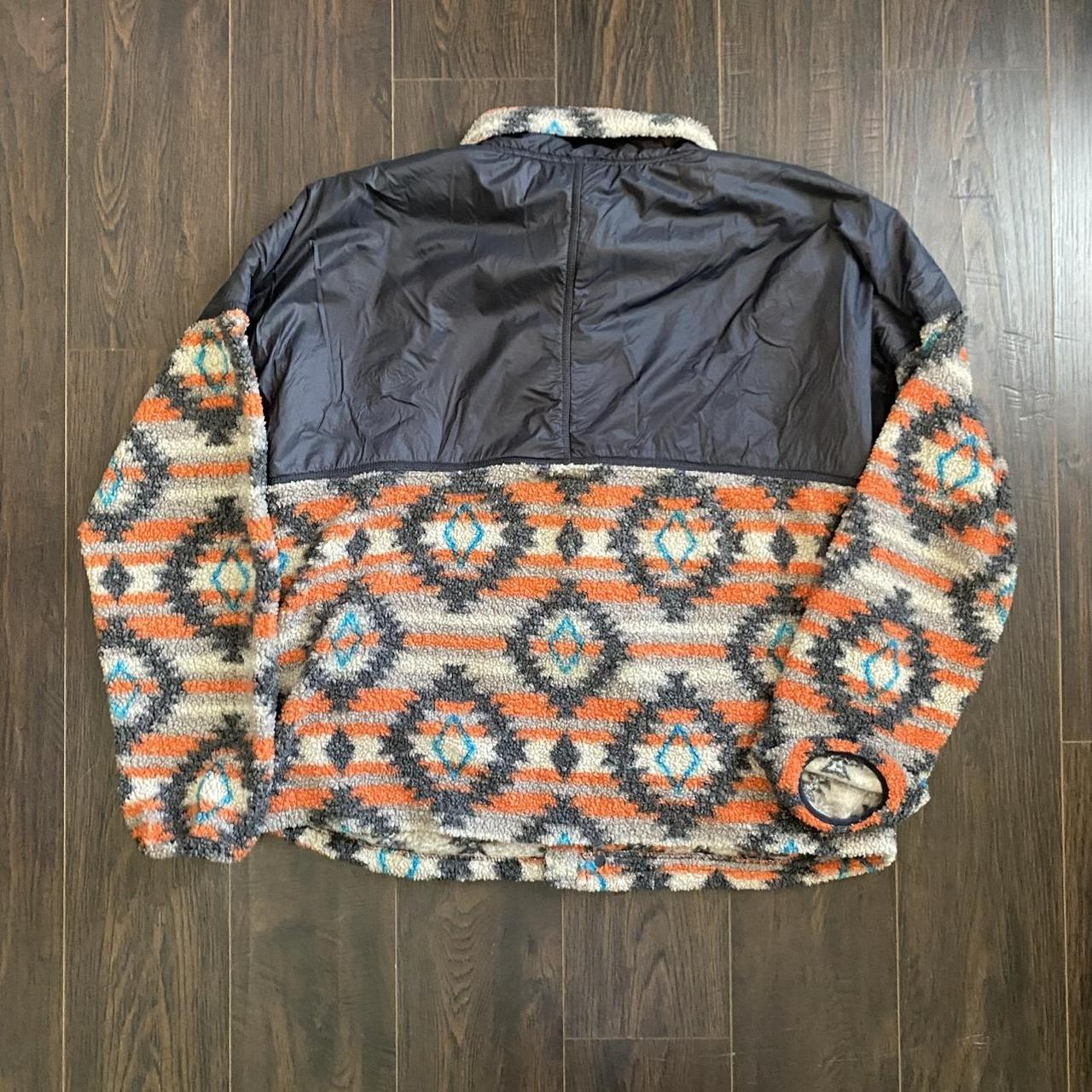 Buc-ee’s Aztec Sherpa jacket unisex Labeled 2xl,... - Depop