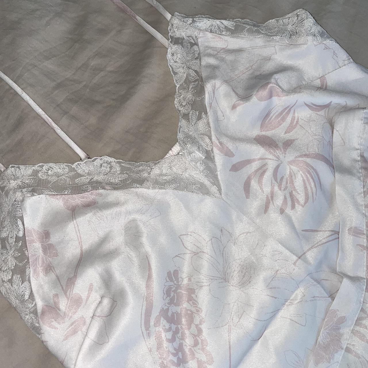 Primark satin lounge set in white and pink Worn... - Depop