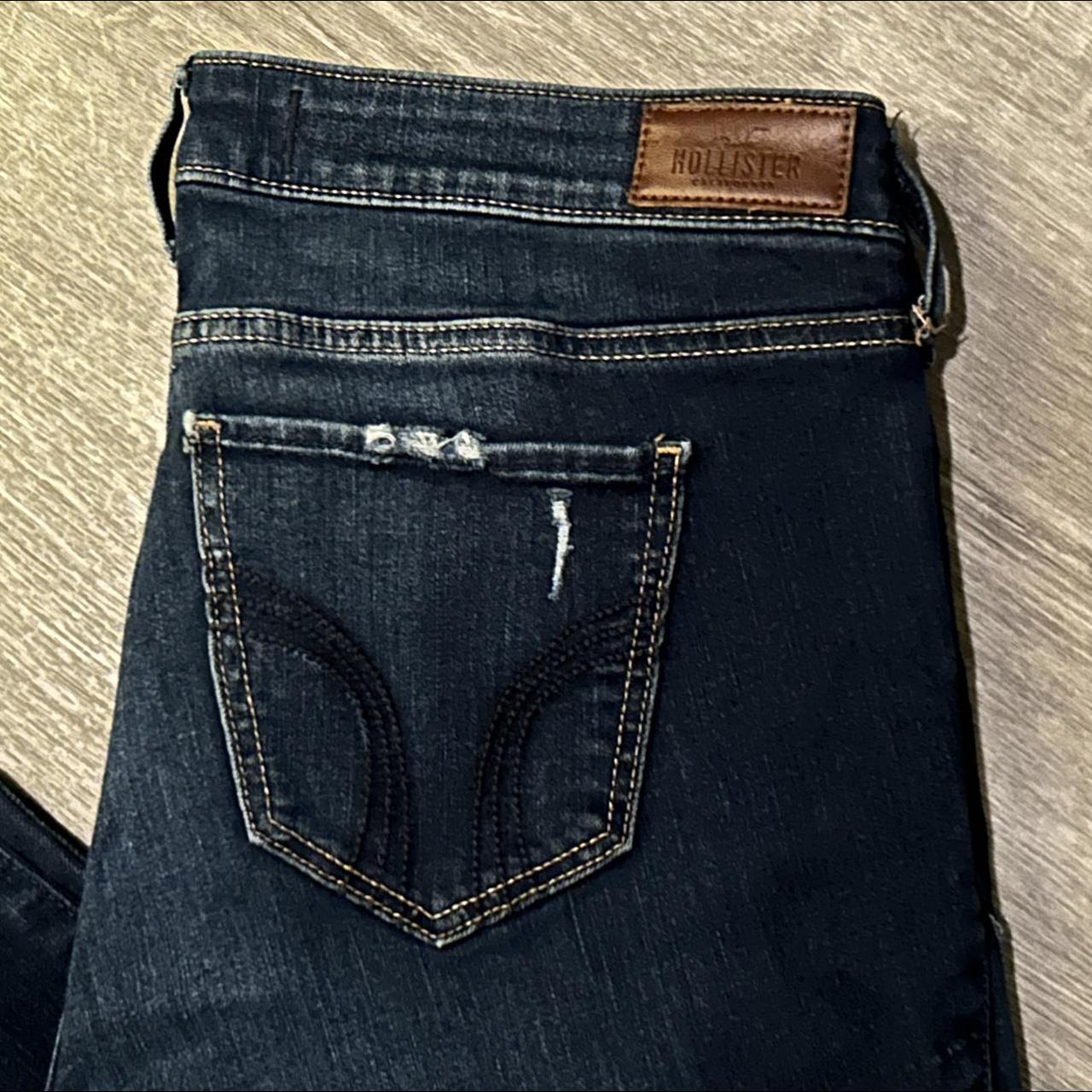 HOLLISTER JEANS •9R #hollister #jeans #distressed... - Depop