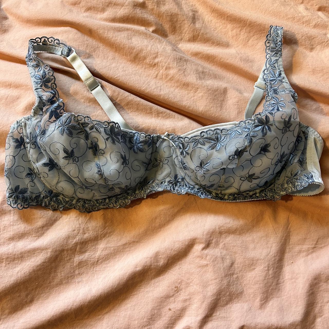 Fashion Bug Lace Bra 44C Excellent condition, no... - Depop