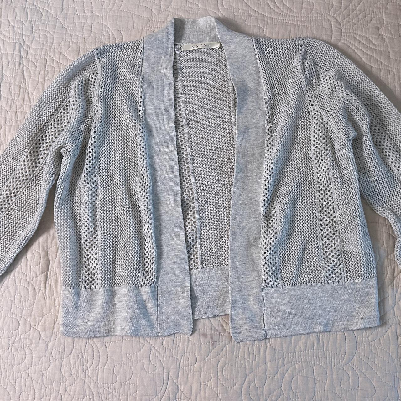 Grey small cardigan knitted - Depop