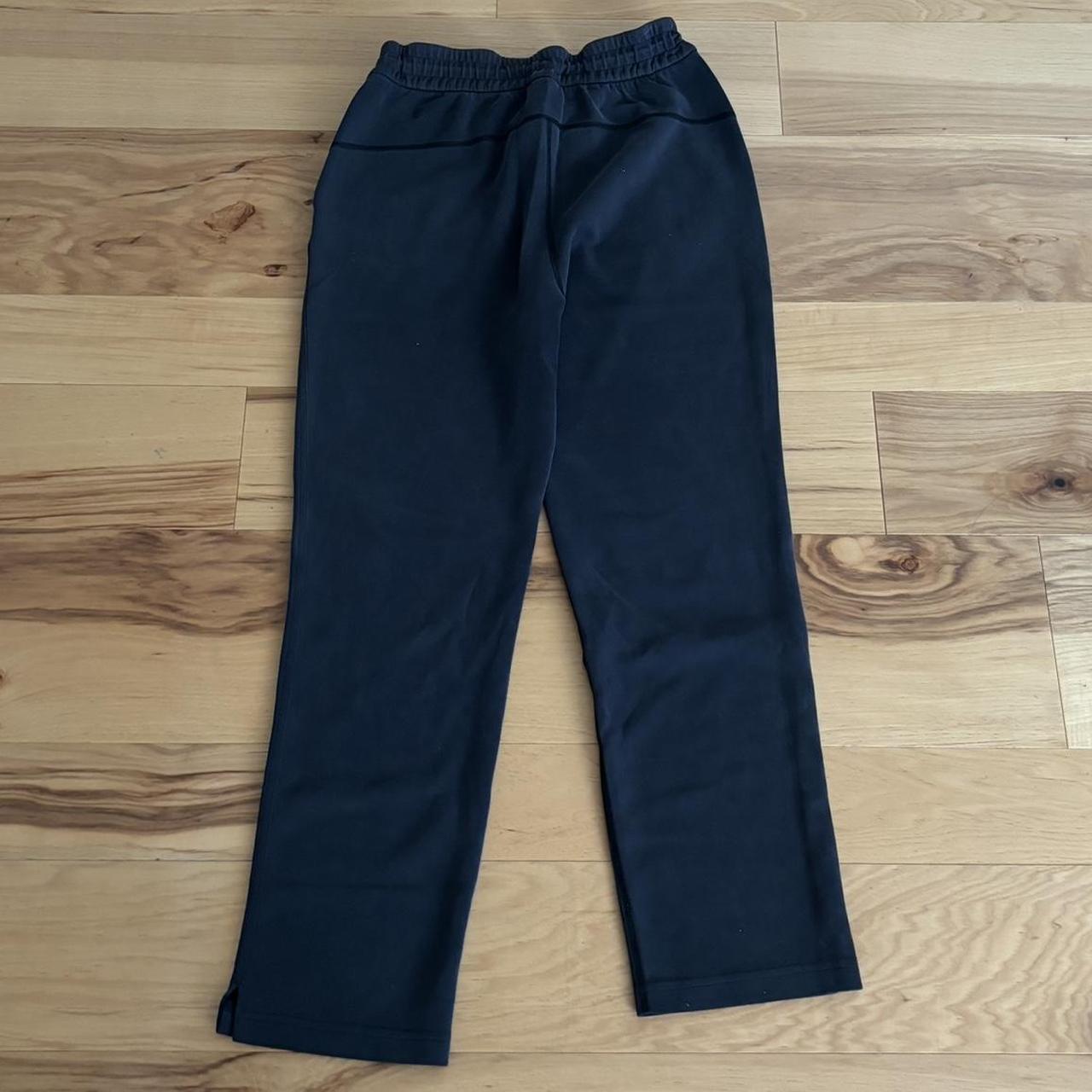lululemon softstream pants full length size 8 black - Depop