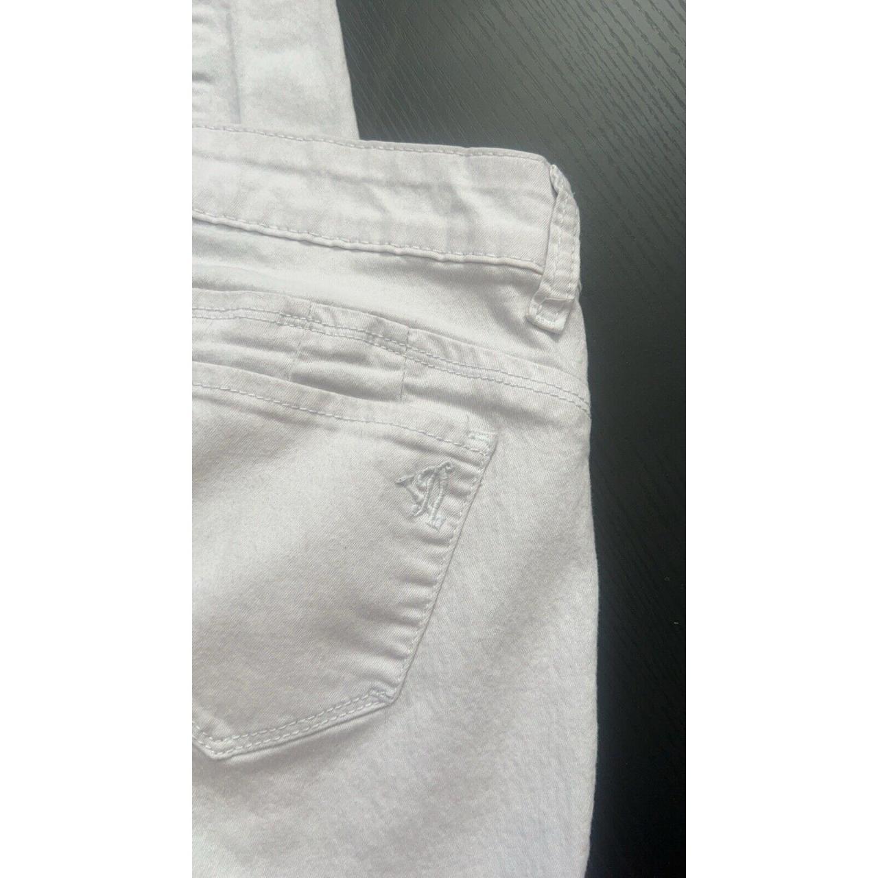 Women's VIP White Skinny Jeans Size 3/4 Gently... - Depop
