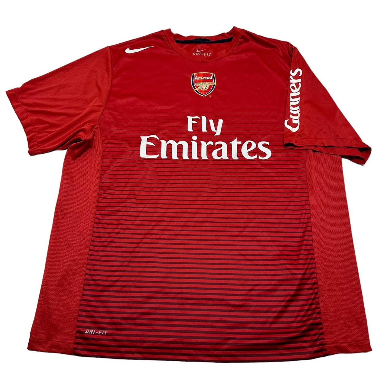 NIKE Arsenal Football Shirt / Soccer Jersey in a... - Depop