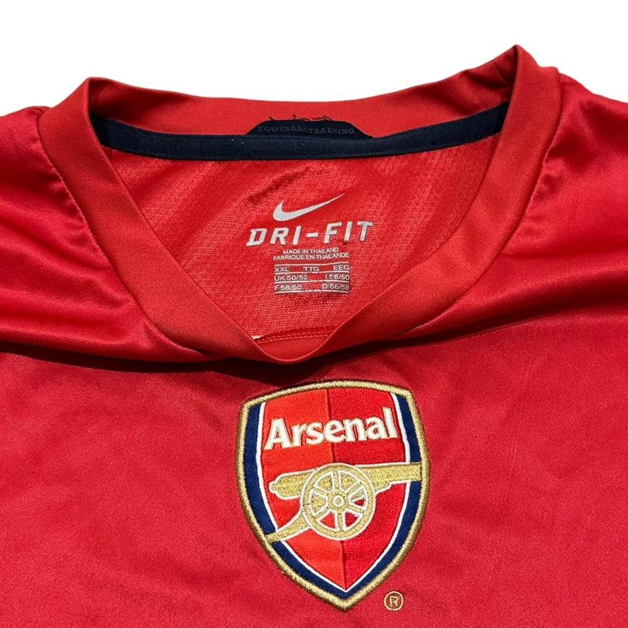 NIKE Arsenal Football Shirt / Soccer Jersey in a... - Depop