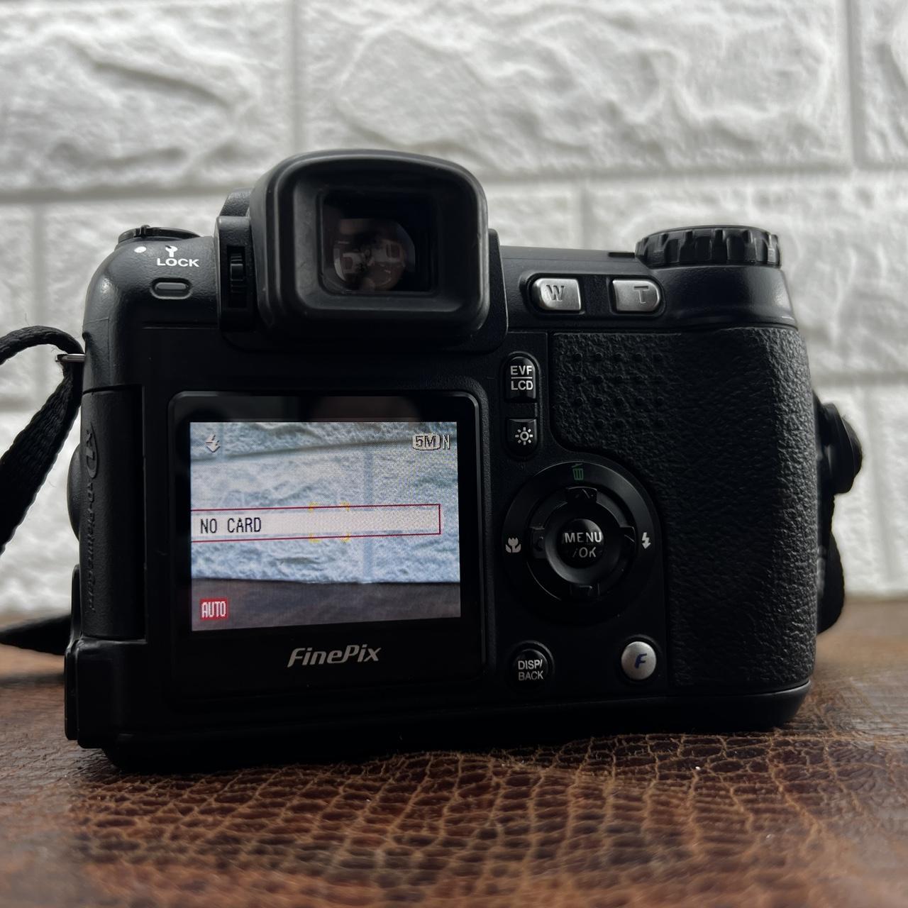 📸 Fujifilm Finepix S5600 Compact Digital 5mp point... - Depop
