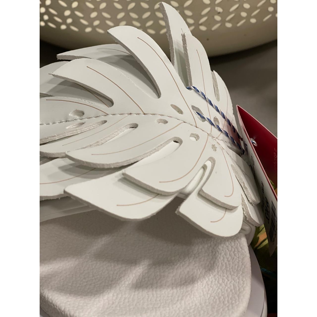 NWT Farm Rio Monstera Platform Slides Sz US 10... - Depop