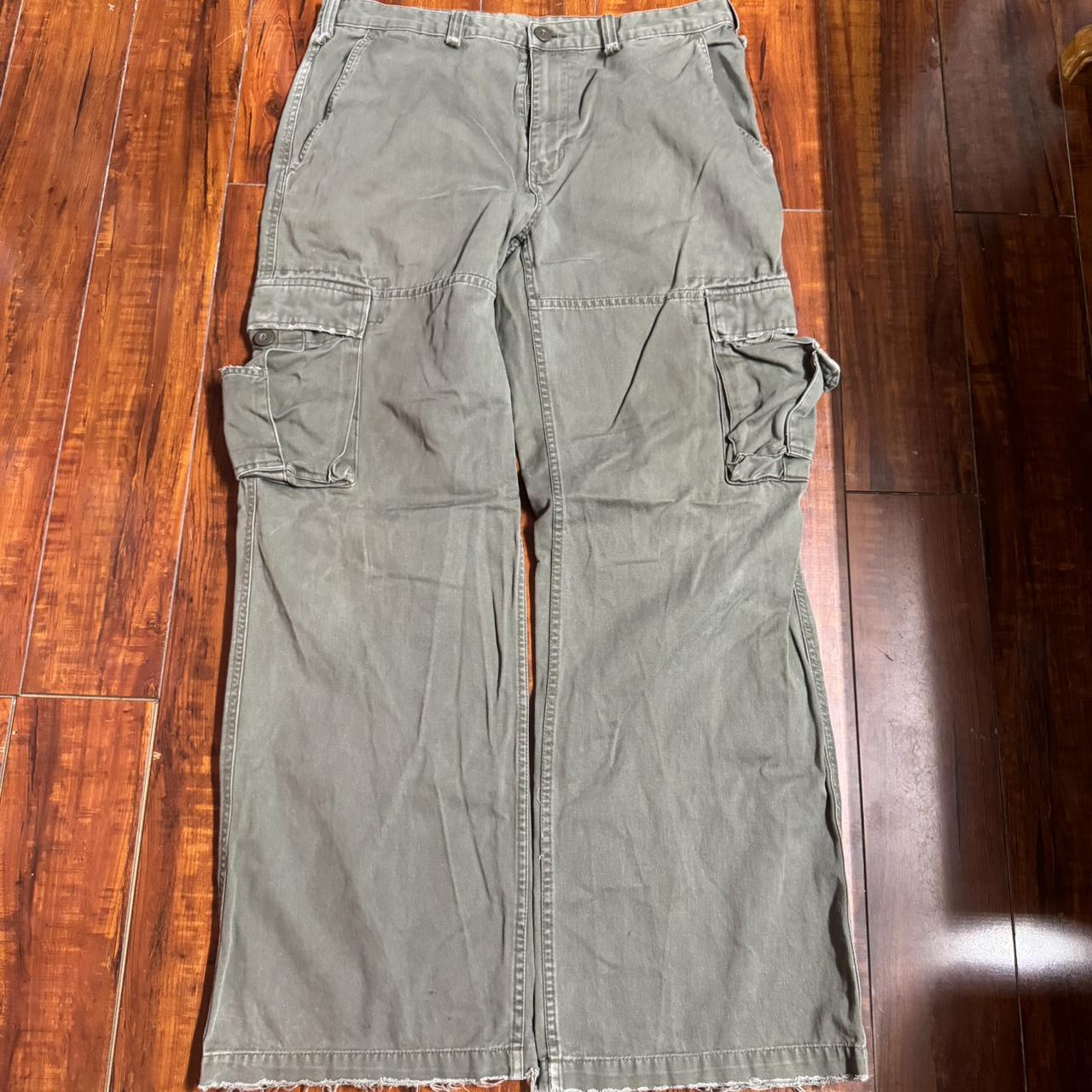 Sideout Cargo Pants No size tag but fits like a... - Depop