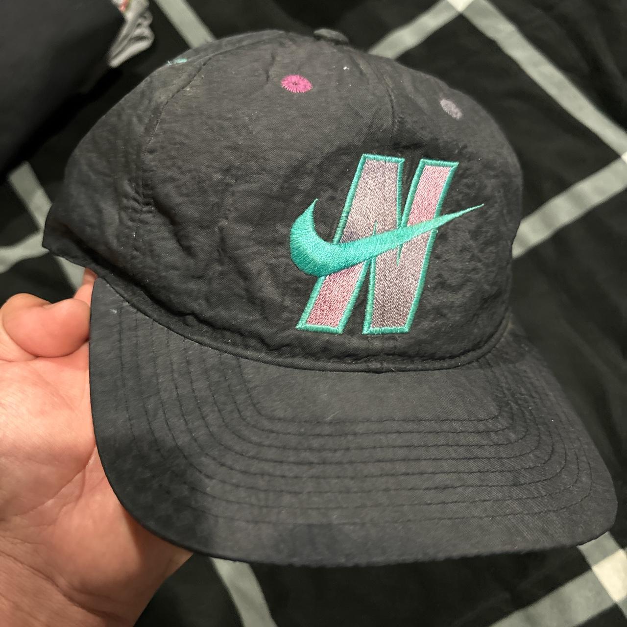 Vintage Nike SnapBack. Nylon material. - Depop