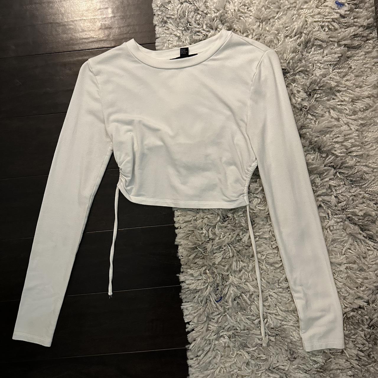 backless crop top Thick- not see through... - Depop