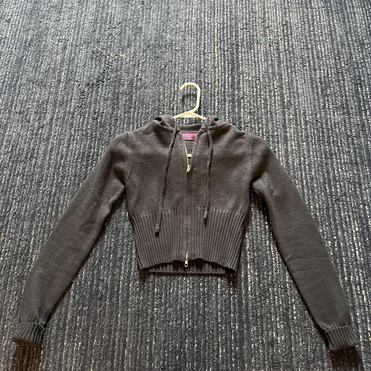 size extra small edikted zip up sweater with hood - Depop