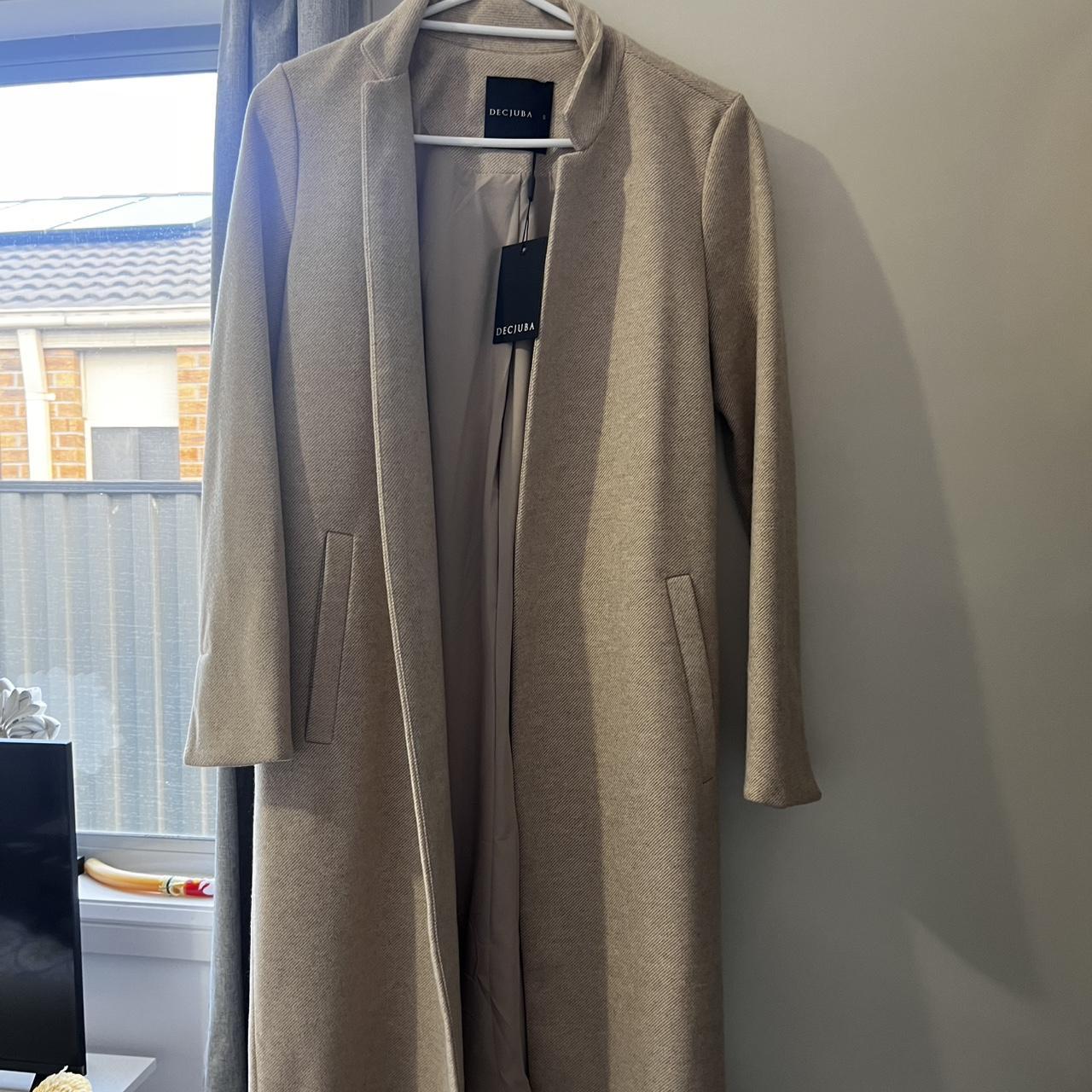 Decjuba coat Size s | Depop