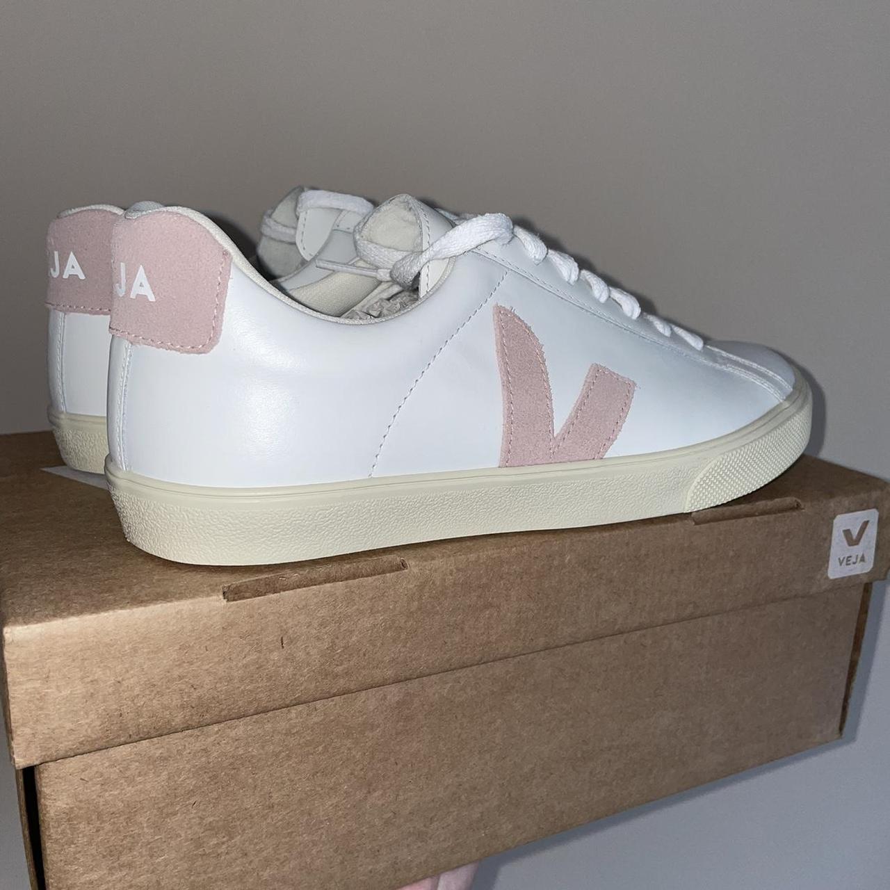 Veja Women's White and Pink Trainers | Depop