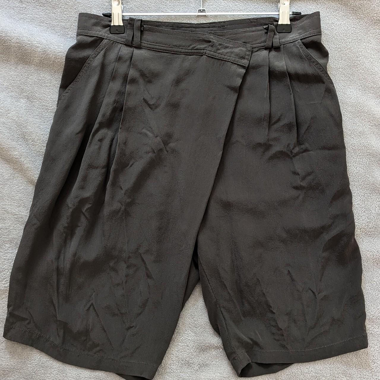 Scanlan Theodore Pure Silk High waisted Shorts Sz 10 - Depop