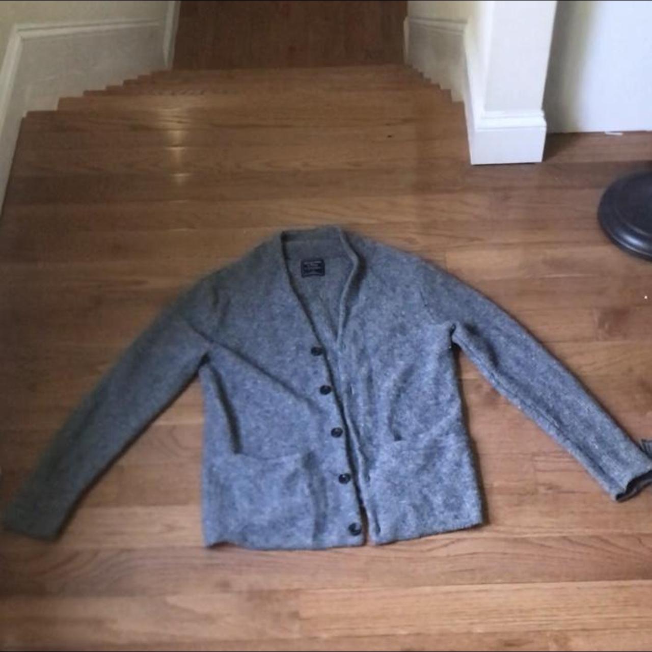 Abercrombie & Fitch cardigan cute gray cardigan... - Depop