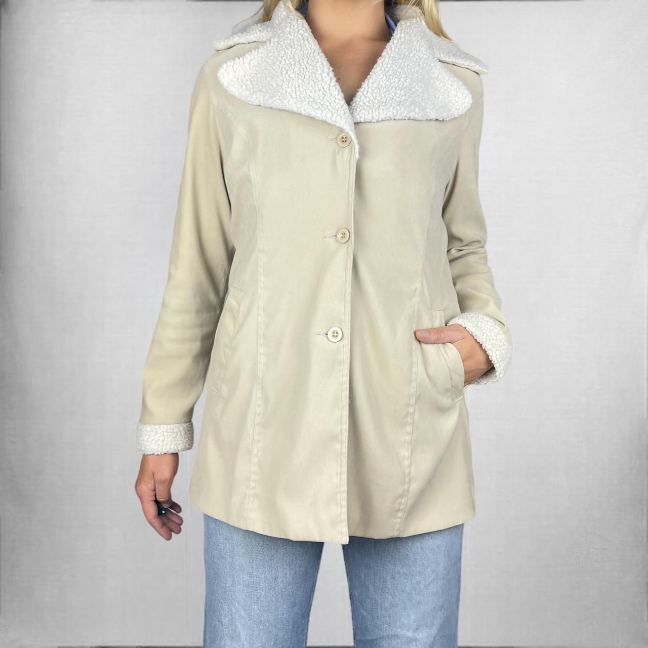 Women's Cream Jacket | Depop