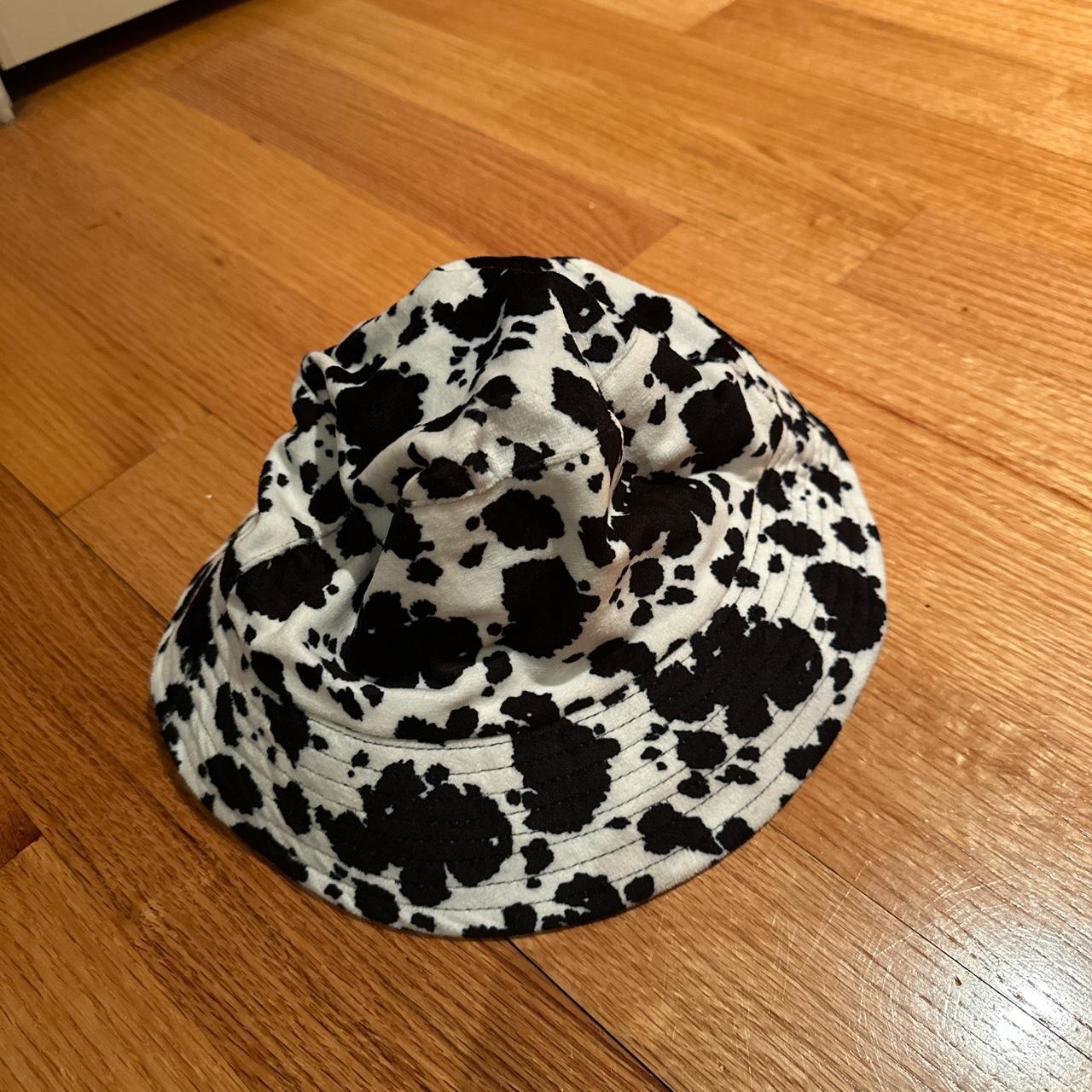 Princess polly cow print bucket hat - Depop