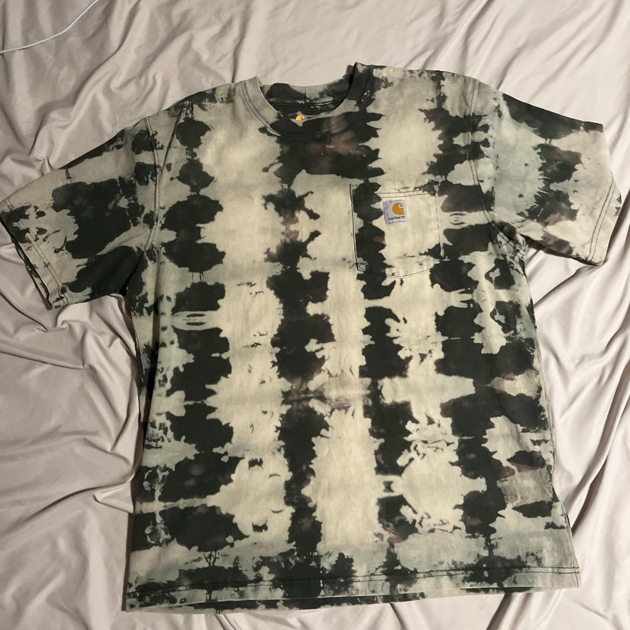 Carhartt Men's Khaki and Tan T-shirt | Depop