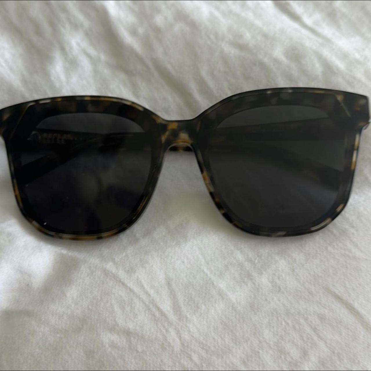 Diff turtle “Gia” sunglasses - Depop