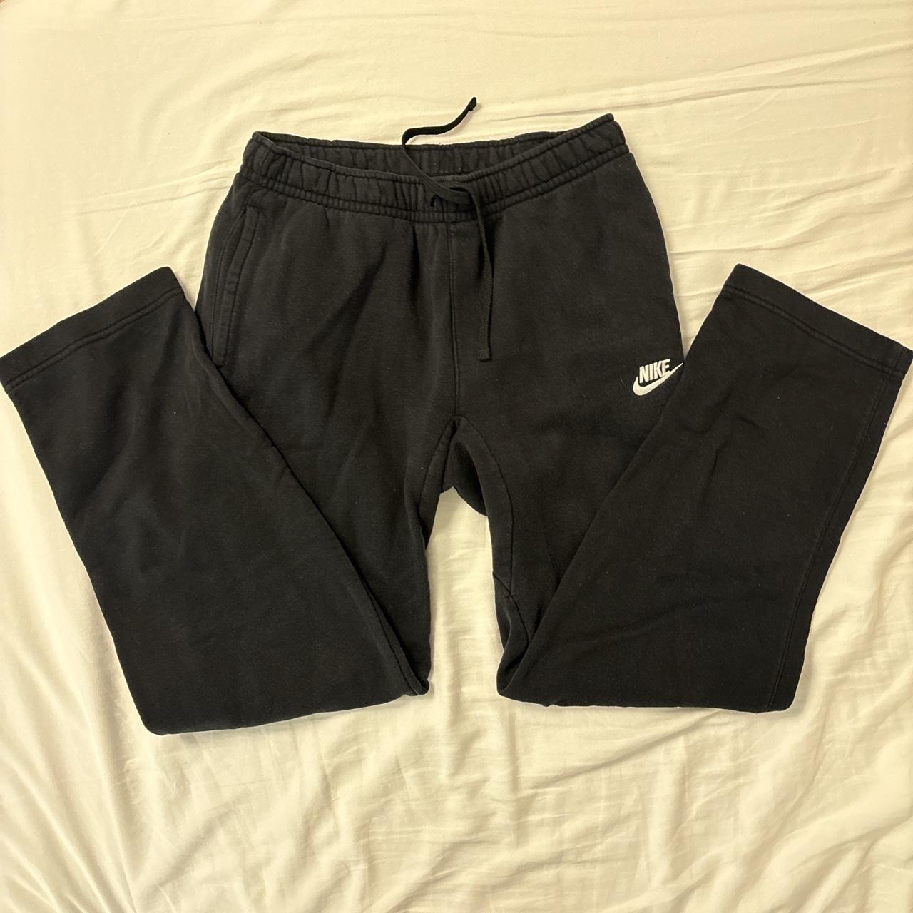 nike swoop straight leg sweatpants - size small -... - Depop
