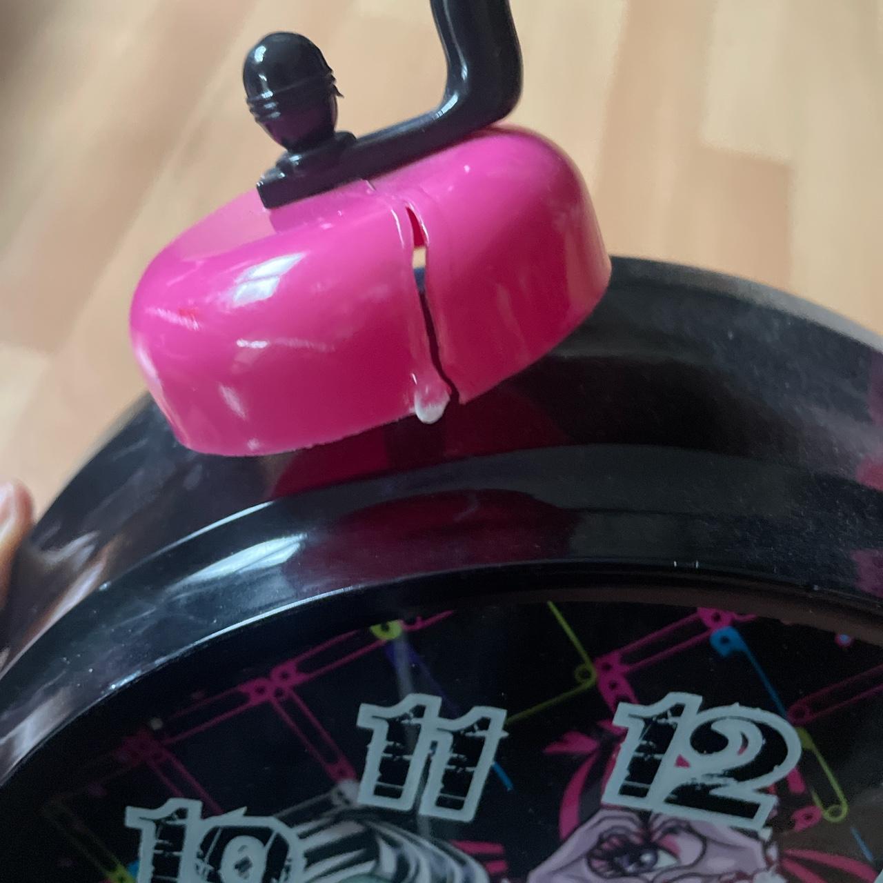 Monster high clock, this clock does work!! It does... - Depop