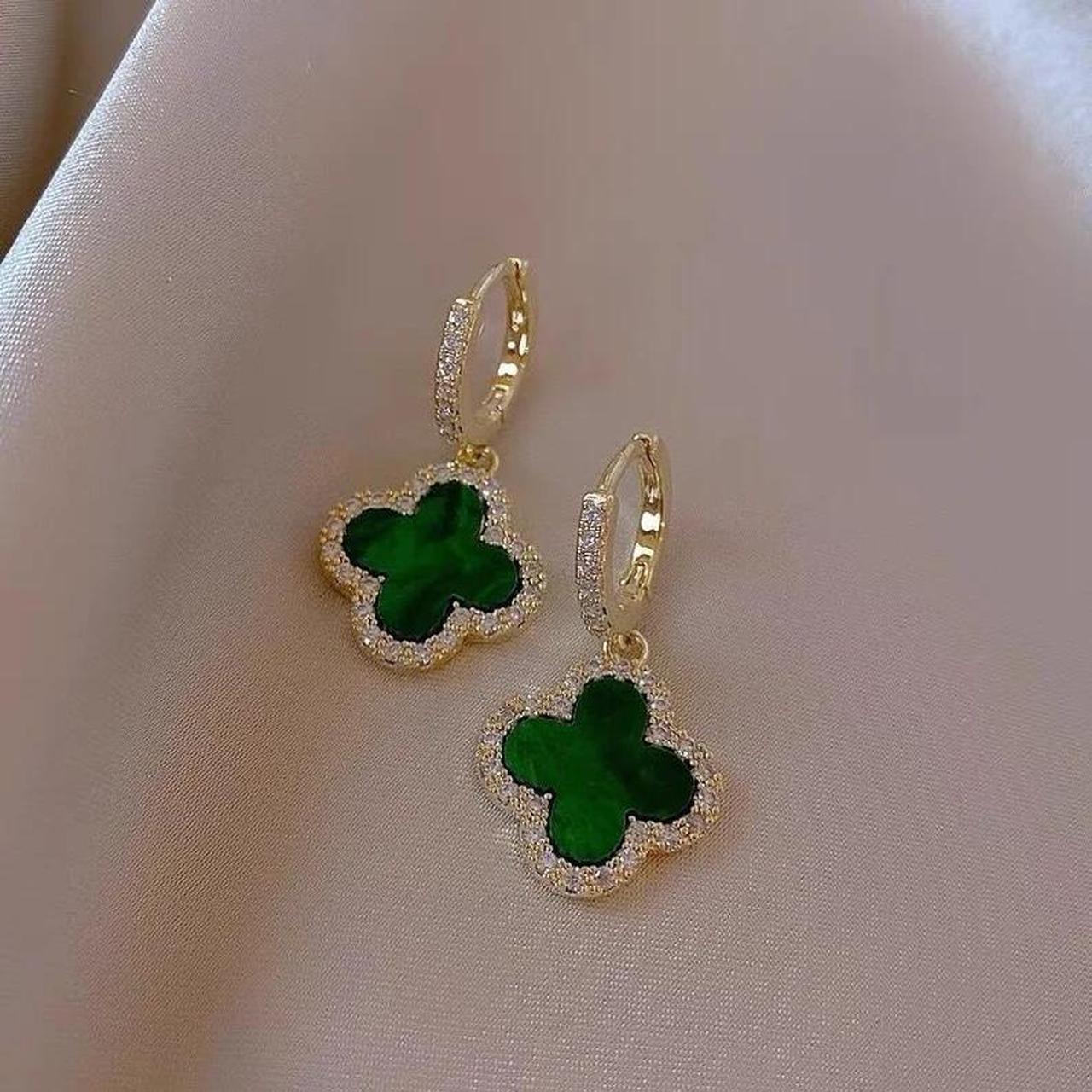 14K Gold Plated Mini Four Leaf Clover Mother of... - Depop