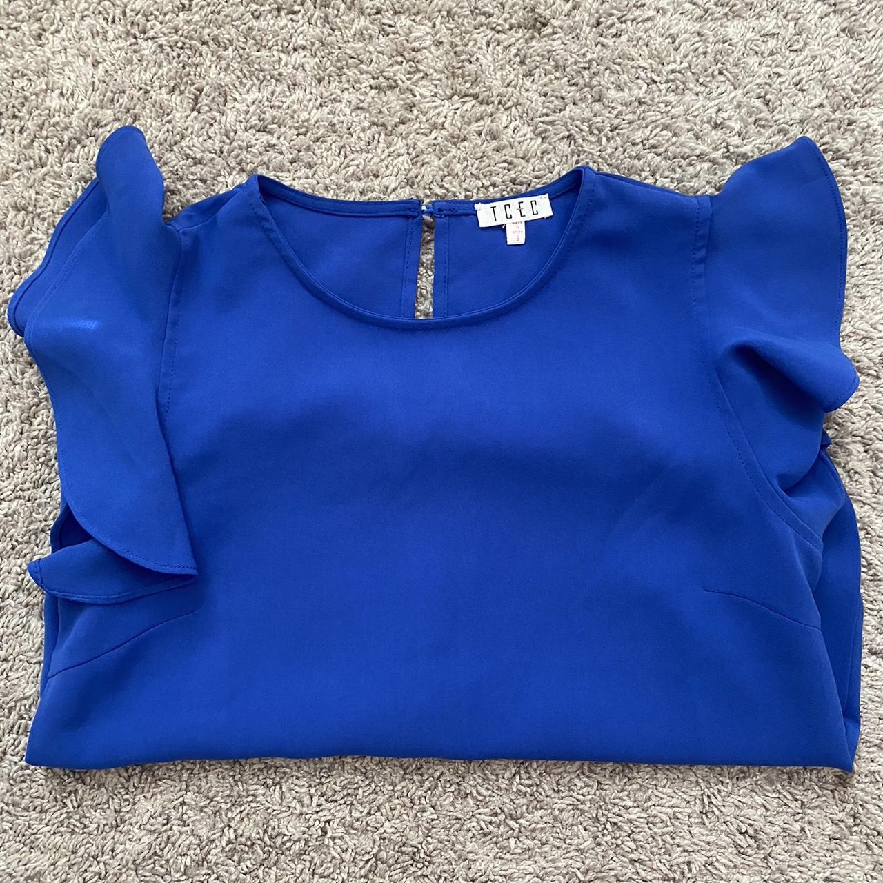 Pretty blue sleeved shirt #preppy #preppygirl - Depop