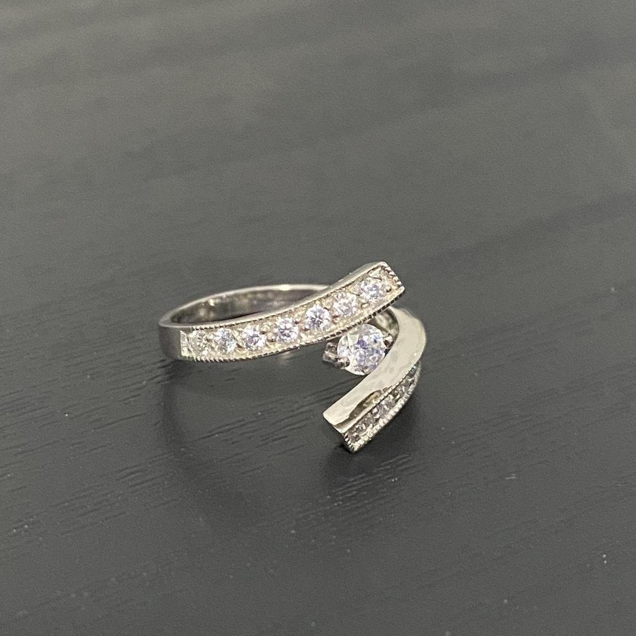 Sterling Silver CZ Bypass Toe Ring Stamped 925.... - Depop