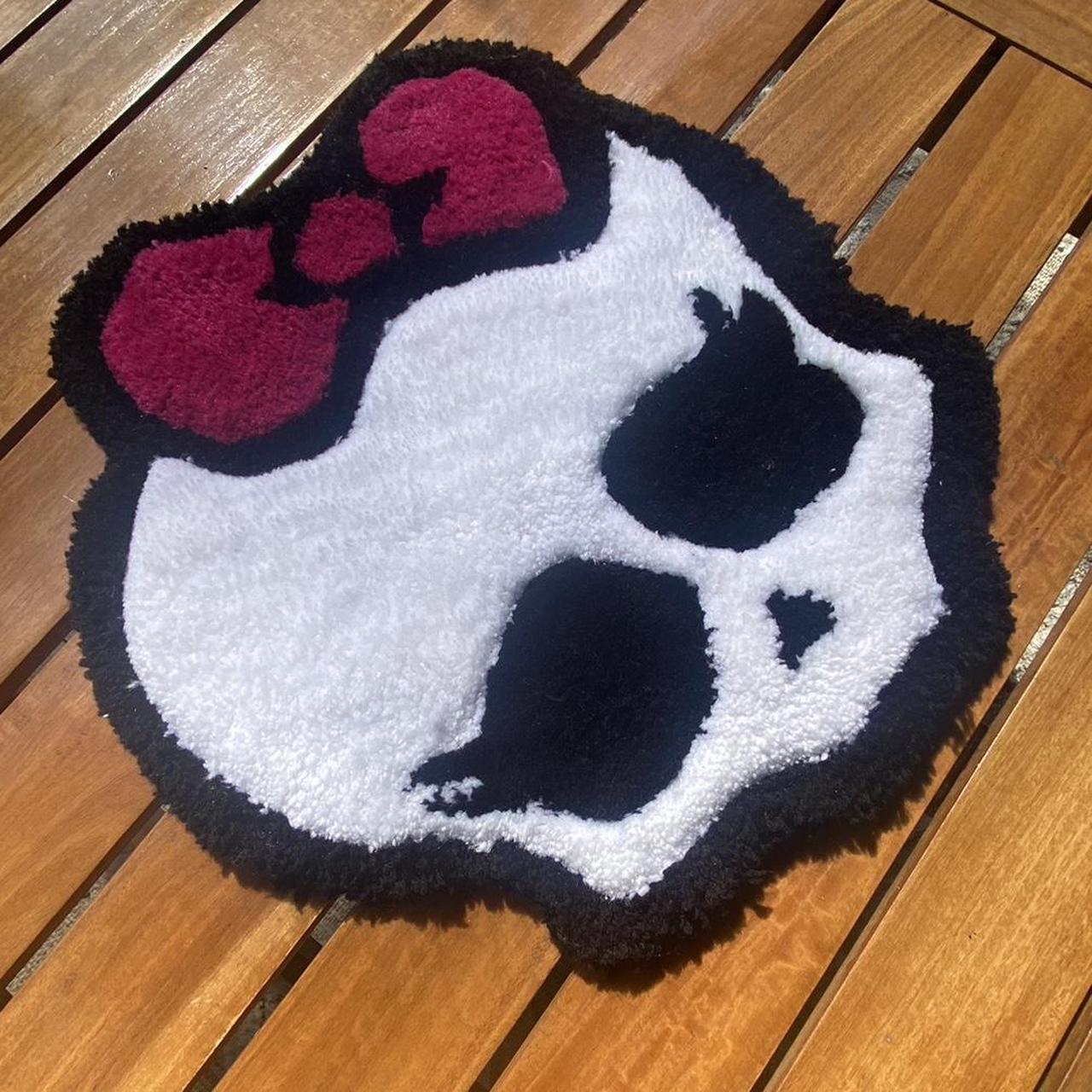 HAND TUFTED RUG - MONSTER HIGH SKULL * 38cm X... - Depop