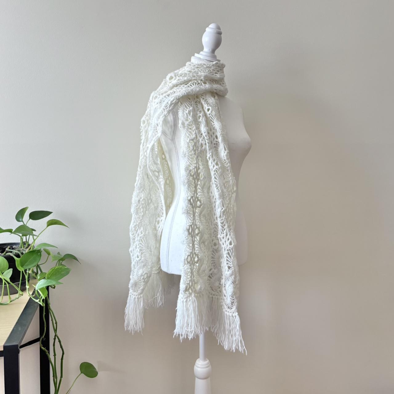 VINTAGE CROCHET SCARF - 9/10 condition - Stunning... - Depop