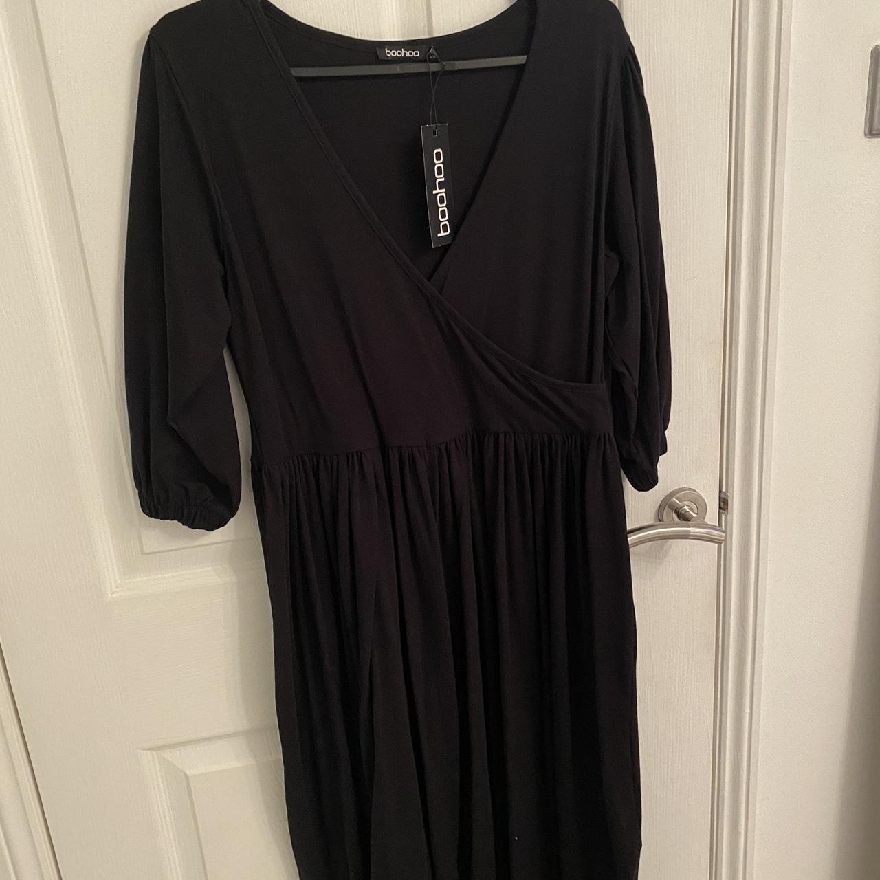 Boohoo Women's Black Dress | Depop
