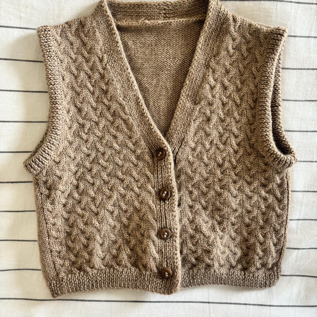100% wool sweater vest. Fits like a small - Depop