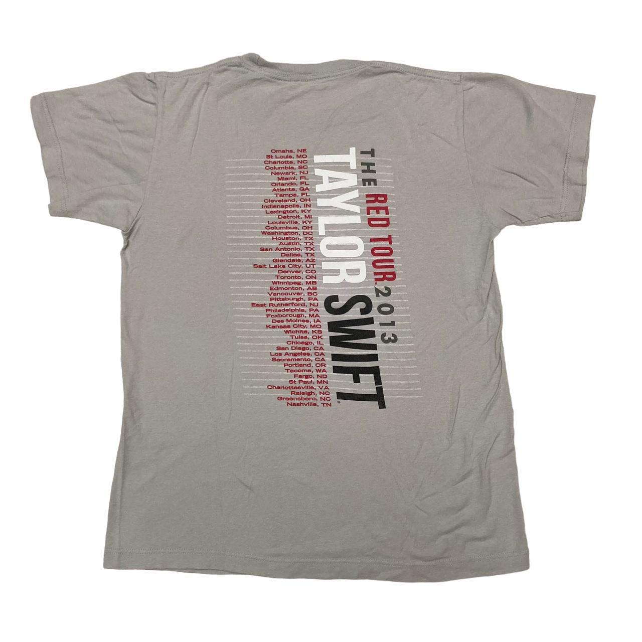 Taylor Swift 2013 The Red Tour T-shirt Small - tag... - Depop