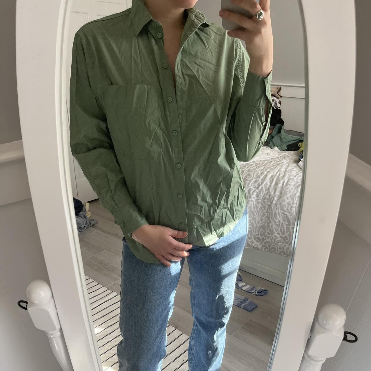 Forest green button up Size Xs but can fit up to a... - Depop