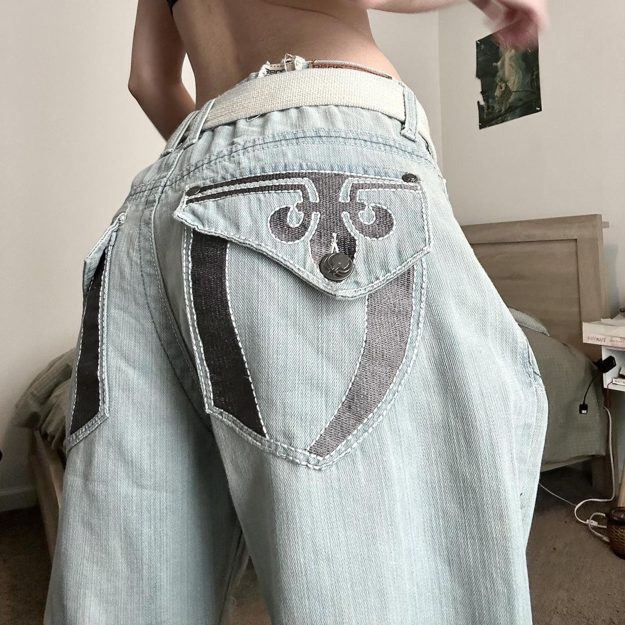 90s 2000s baggy jeans! - will fit lowrise on smaller... - Depop