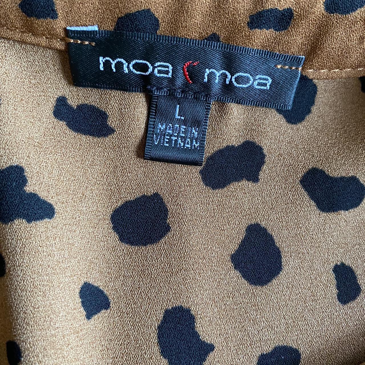 Cheetah print button up long sleeve shirt 🏷️... - Depop