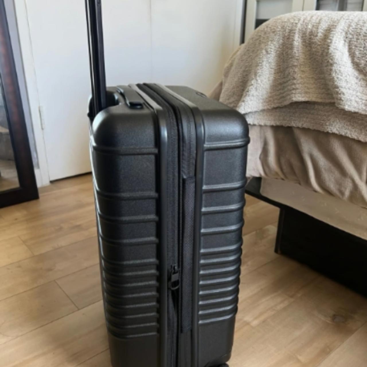 BEIS 21” Carry-On Roller suitcase - Depop