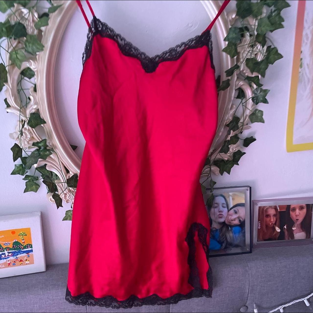 Vintage y2k Victoria’s Secret slip. This is the... - Depop