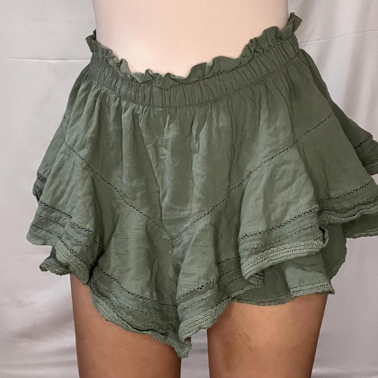 Aerie skort! Gorgeous green skirt with shorts... - Depop
