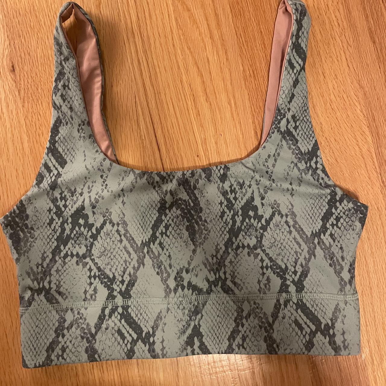 WORKOUT SET BRAND: Fabletics SIZE: Small - Depop