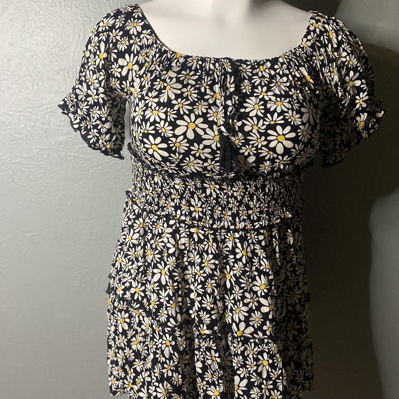 Charlotte Russe dress NWT Size... - Depop