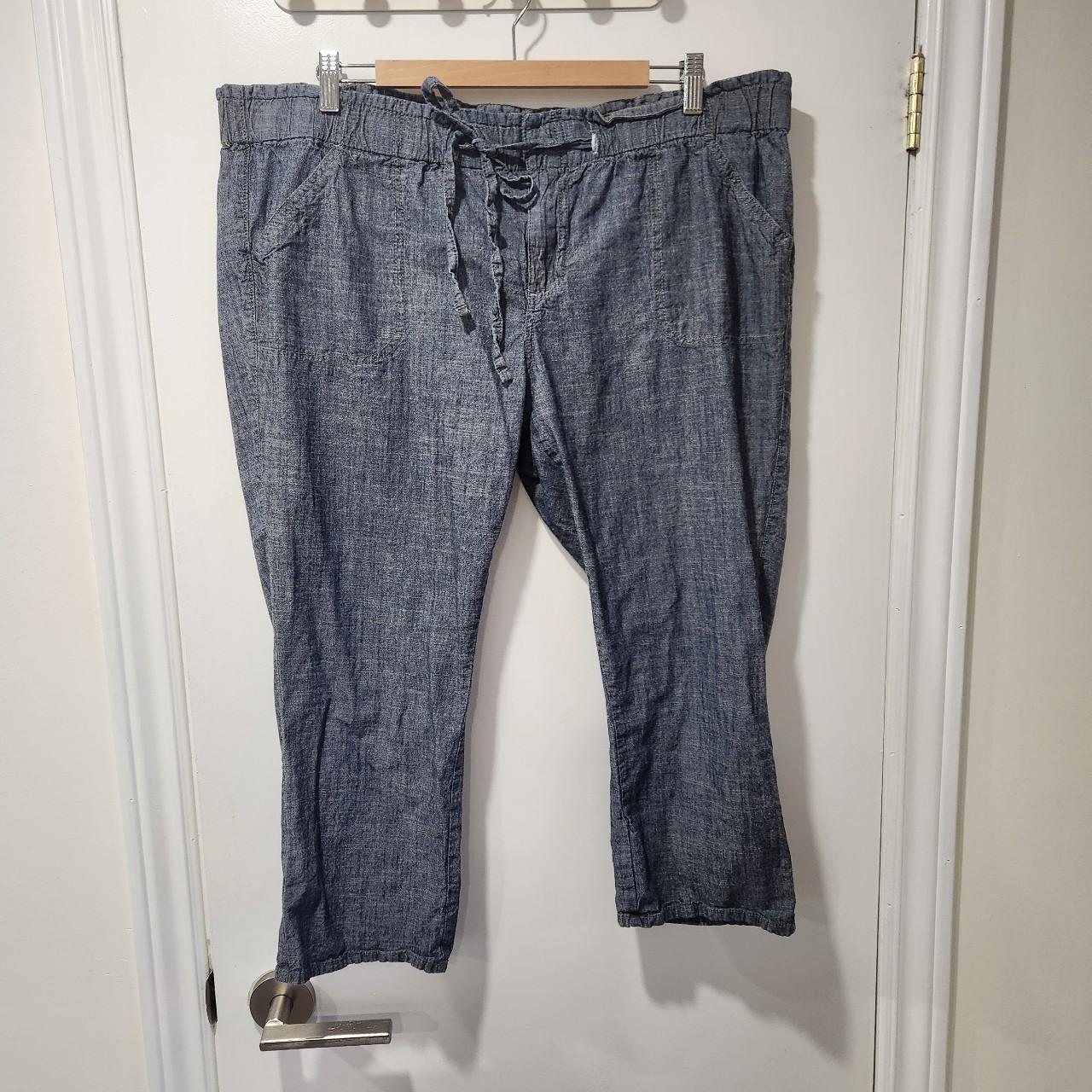 Old Navy Blue Chambray Cropped Pants Blue chambray... - Depop
