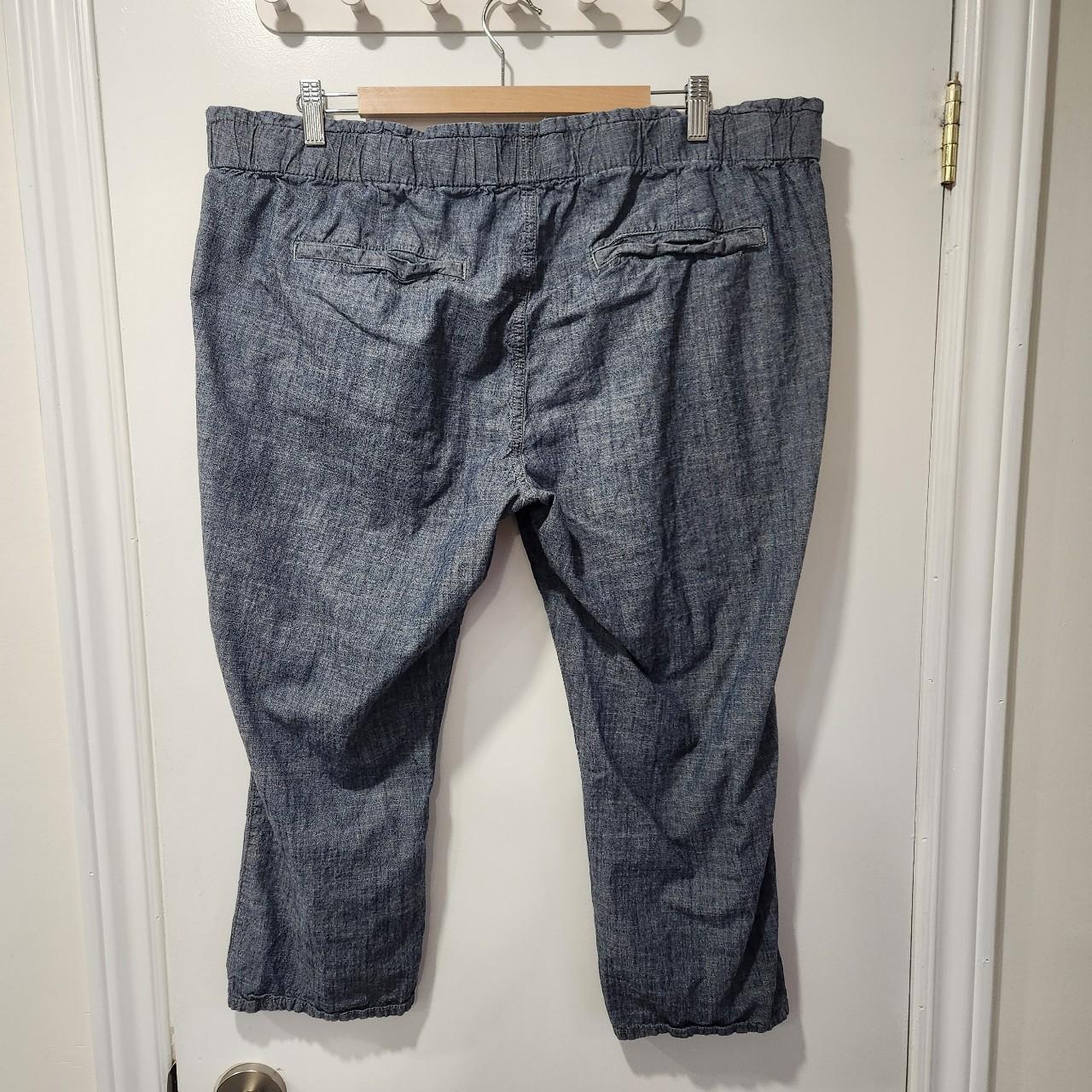 Old Navy Blue Chambray Cropped Pants Blue chambray... - Depop